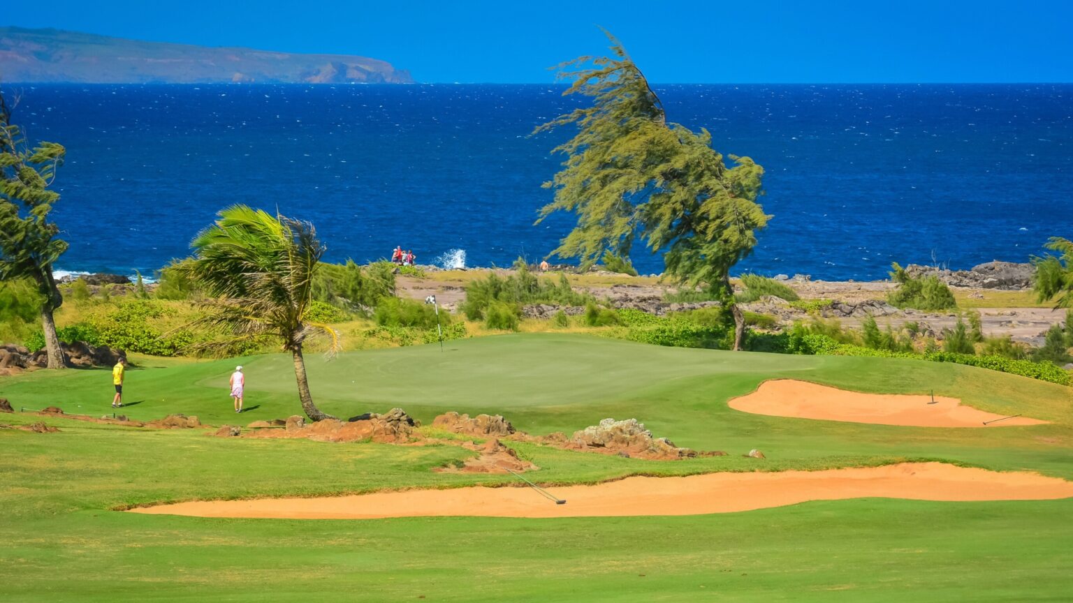 The Top Maui Golf Courses to Play on Vacation - Midway Vacations